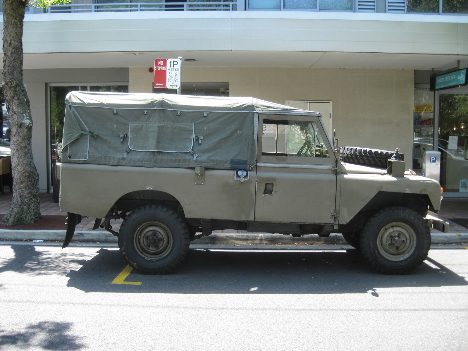 Aussie Old Parked Cars: 1969 Land Rover Series IIA LWB Soft Top Ute