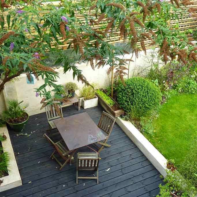 Simple Details: black deck...we're going for it