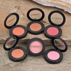 Online Business Development: LaLa's Motives Cosmetics Line