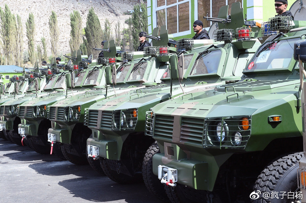 China Defense Blog: More Chinese police equipment on display, this time ...