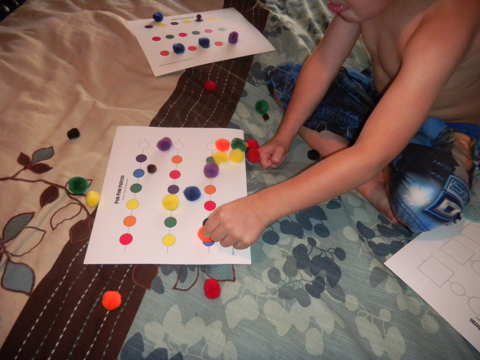 Preschooler Busy Hands: Busy Bag Ideas ~ Pom Pom Patterns