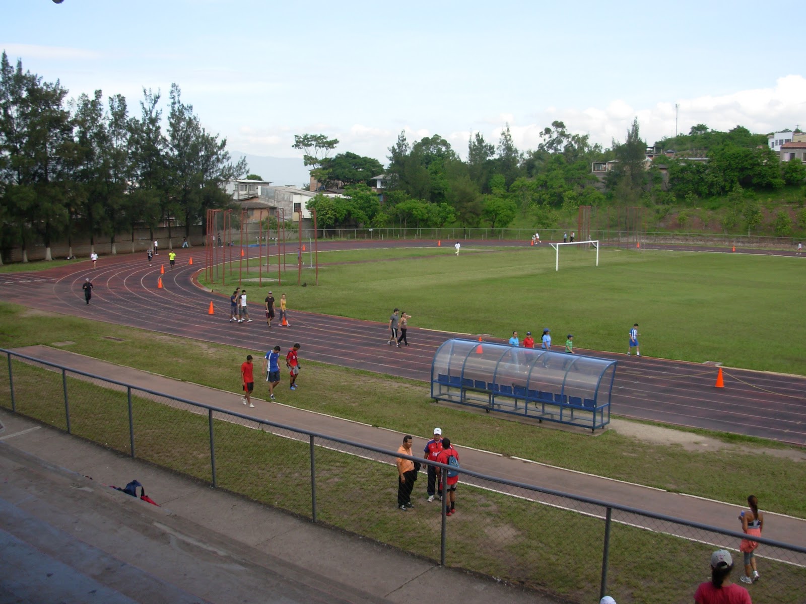 SWHO.org - Freiwilligenarbeit / Volunteer in HONDURAS: Tegucigalpa (en)