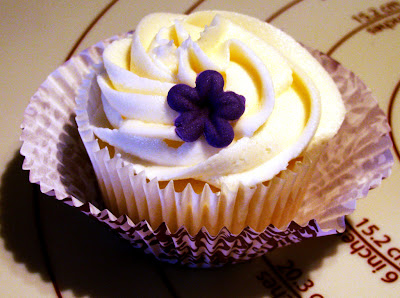 Retro Gran: Wedding Cupcakes and More