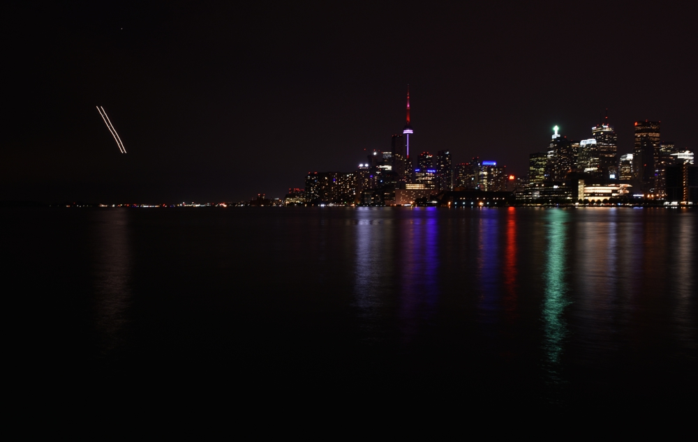 Toronto Grand Prix Tourist - A Toronto Blog: Toronto skyline at night ...