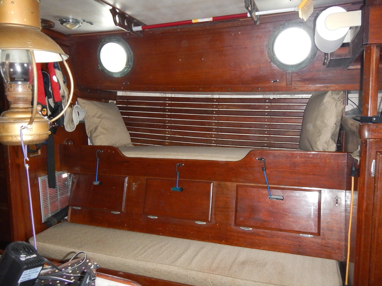 Onapua........the sailing vessel: The Inside of my Boat