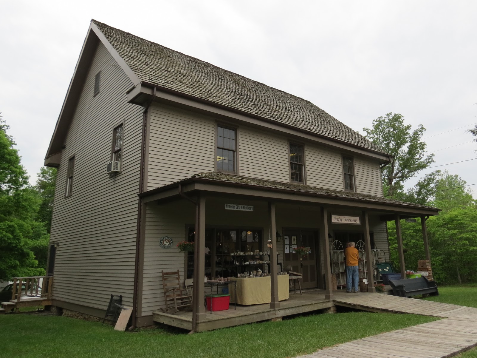 Where's Liz-2013?: Historic Rugby Village