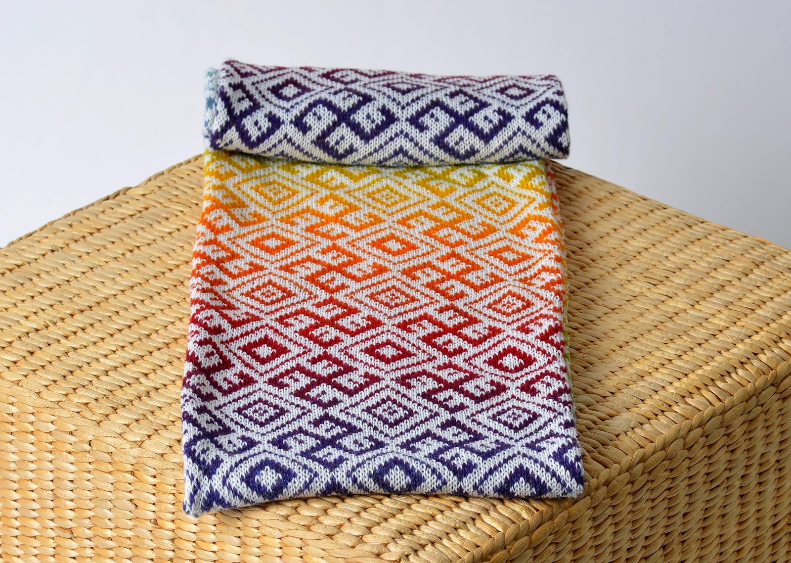 Adījumi: Pērkonkrusts, ugunskrusts, zaru krusts, svastika