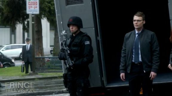 Fringe Observer in "Everything In Its Right Place" ~ Fringe Television ...