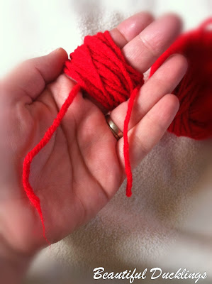 How to Make a Messy Pom Pom Using Your Hands - Free Tutorial ...