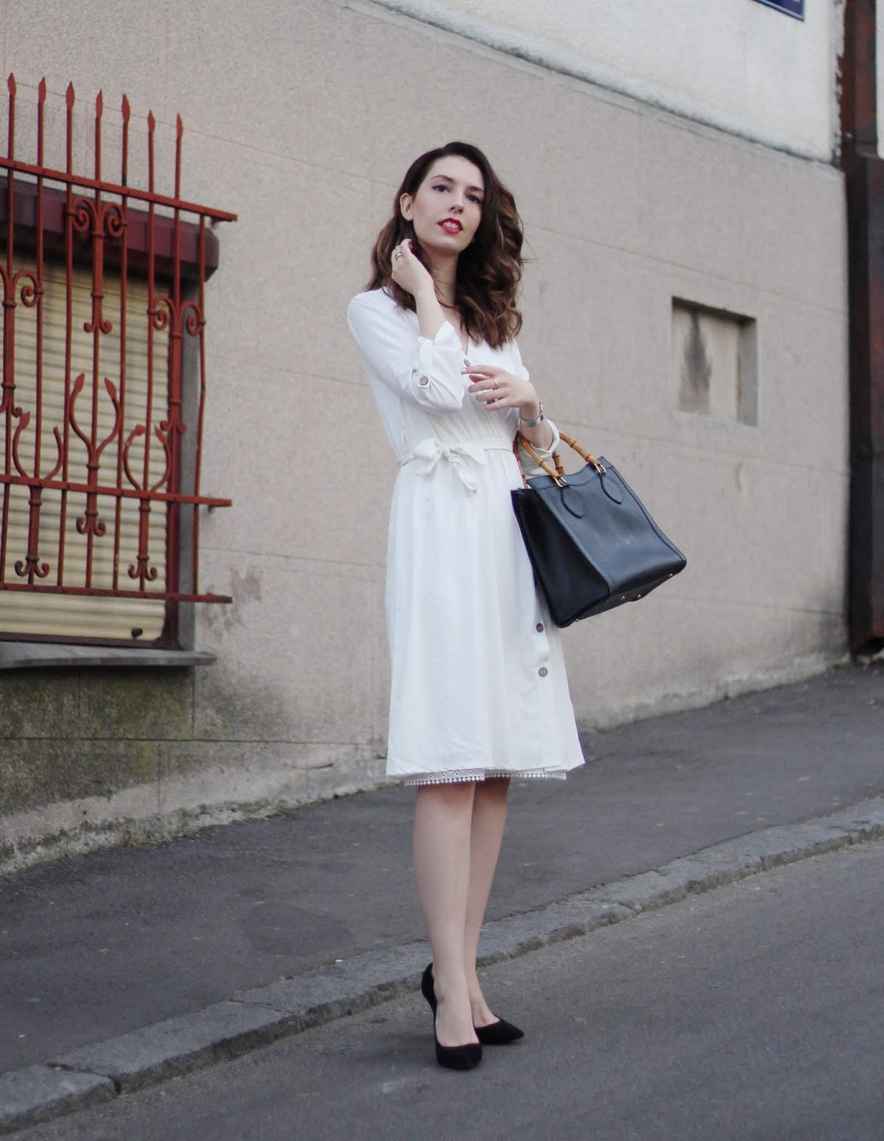 White retro dresses | BEAUTY FINE PRINT