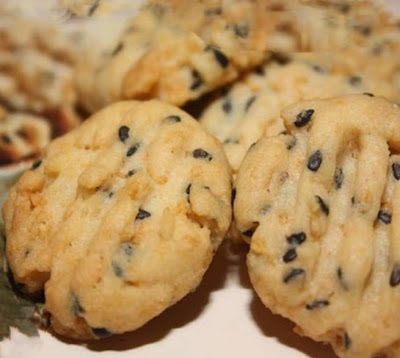 Resepi Biskut Cornflakes Bijan Hitam - Resepi Cik Bee