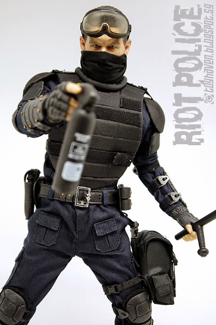 toyhaven: Review 1: ZCWO 1/6th scale United States Riot Police "Shawn ...