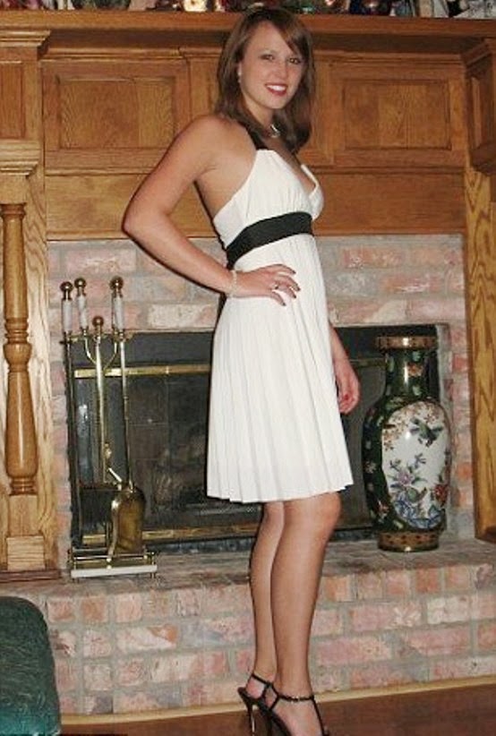 Σάλος σε Λύκειο: Καθηγήτριες έκαναν τpiο με 16χpovο! (photos) - Greek ...