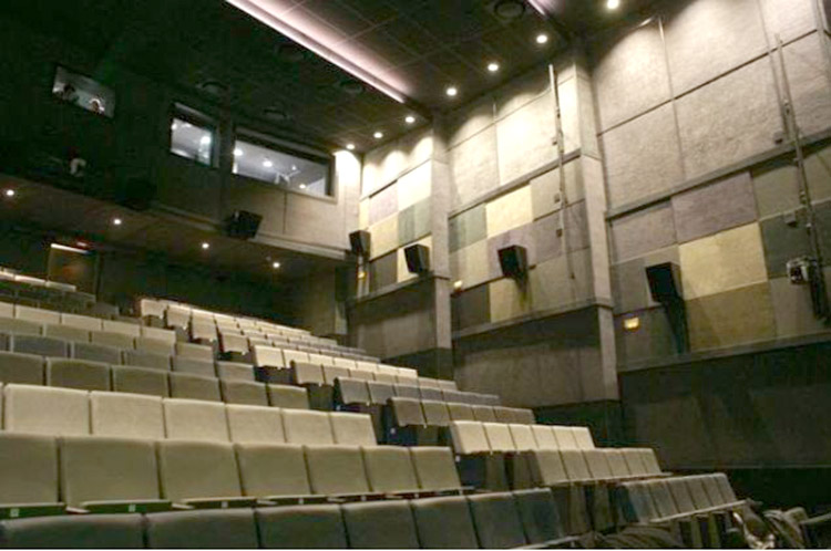 LA PANTALLA MAGICA: CINE CALIFORNIA-SALA BERLANGA