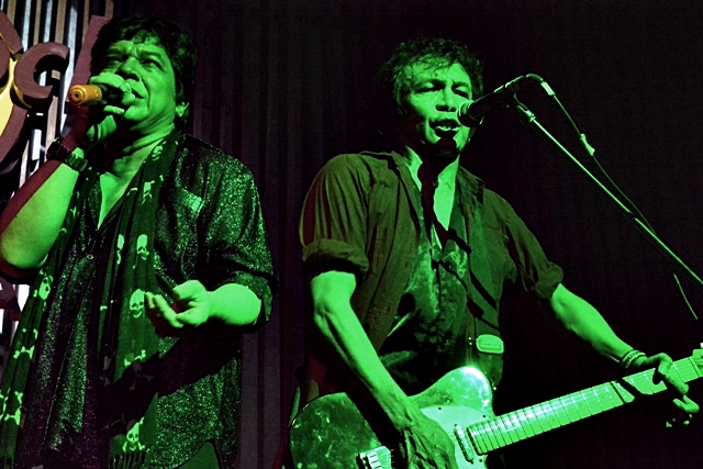 dionMomongan: Acid Speed Band, Sudah 35 tahun dan Still Live!