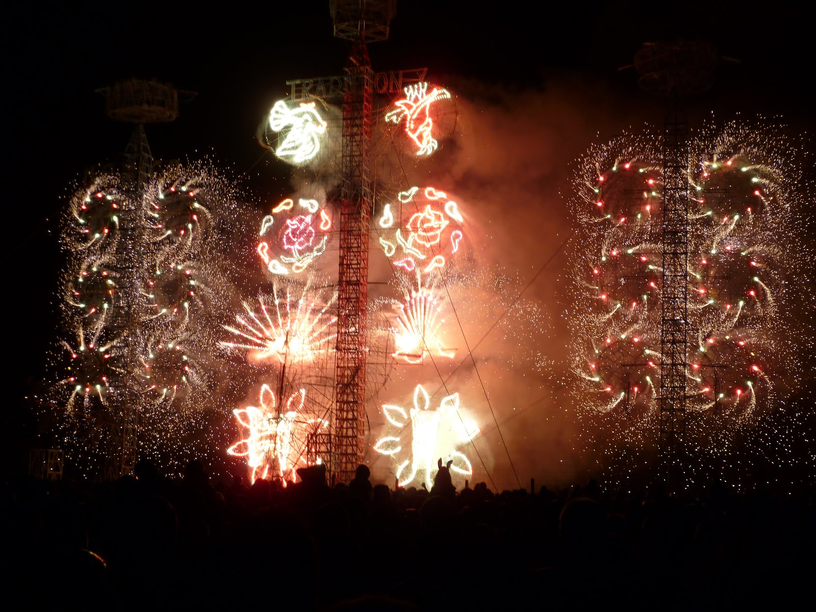 Pirotecnia Visual | Mosaico Tultepequense: En puertas Feria Nacional de ...