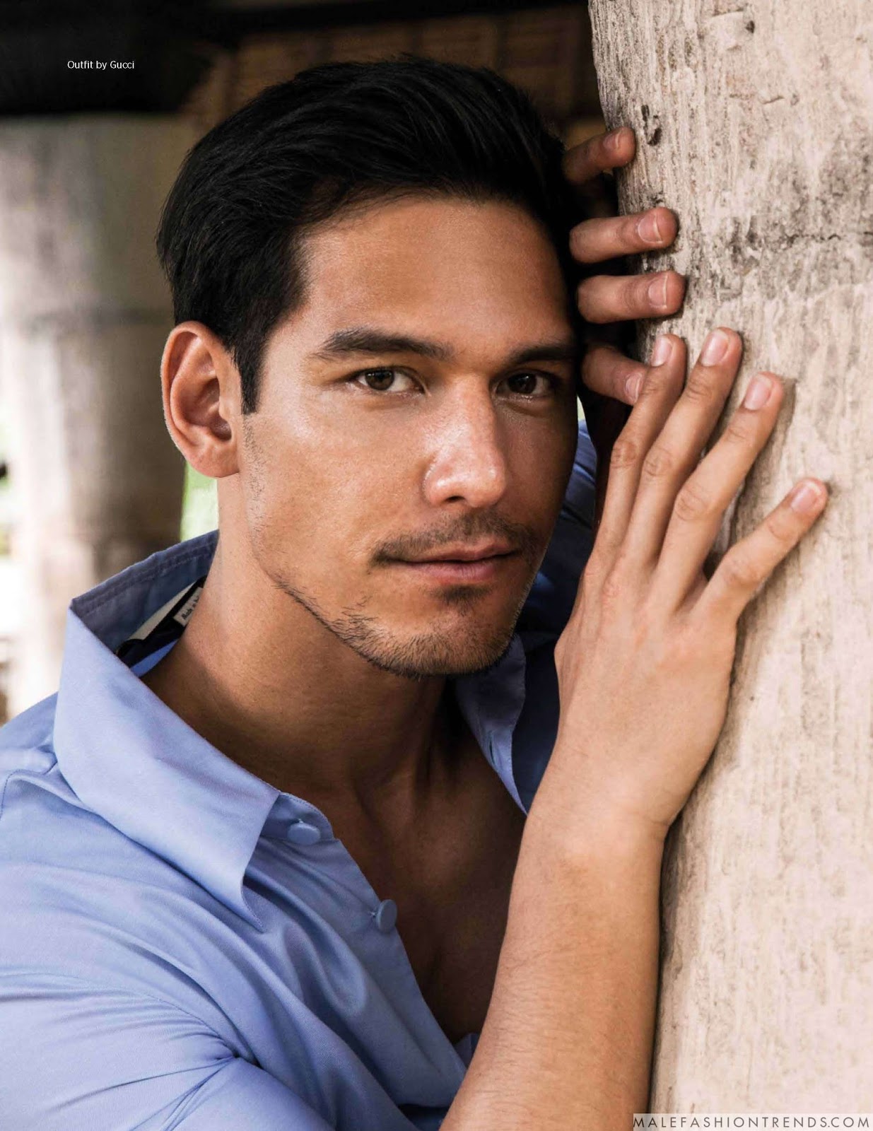 Richard Kyle viste looks dinámicos para DA MAN Magazine en su número de ...