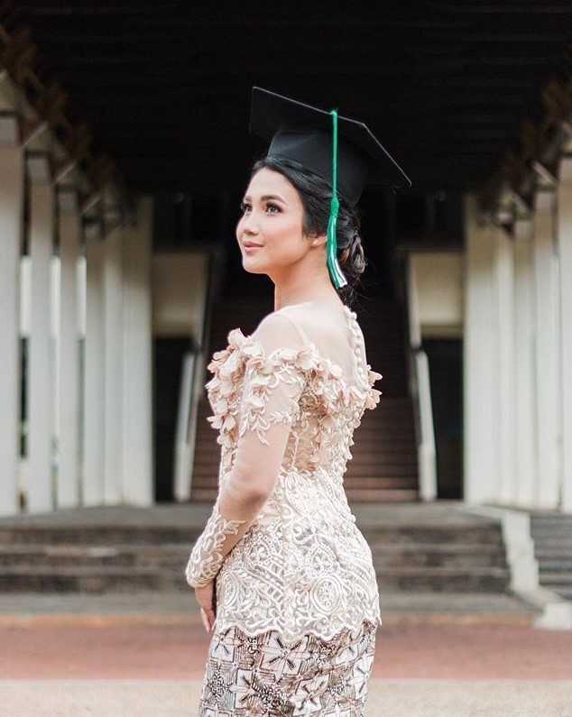 √ 37 Model Rambut Wisuda untuk Rambut Pendek yang Cantik dan Energik ...
