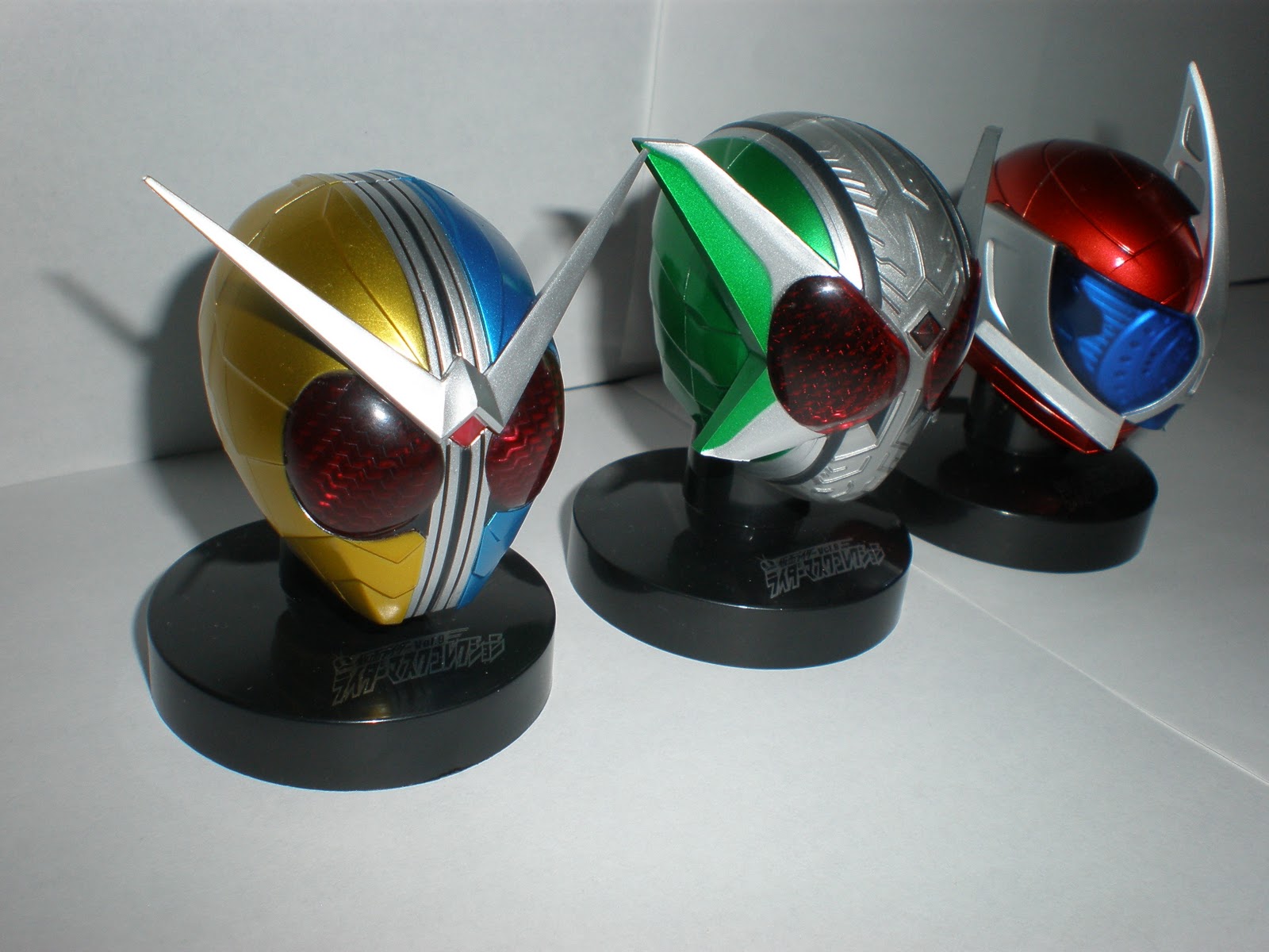 IVTOYZ: Kamen Rider Mask Collection Vol.9: Cyclone Joker Extreme, Luna ...