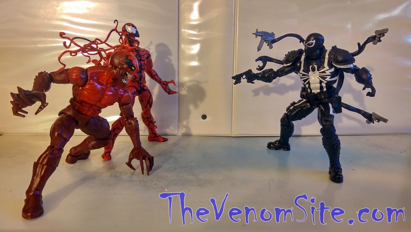 A Dose of Venom: Symbiotic Holiday Giveaway *UPDATED*