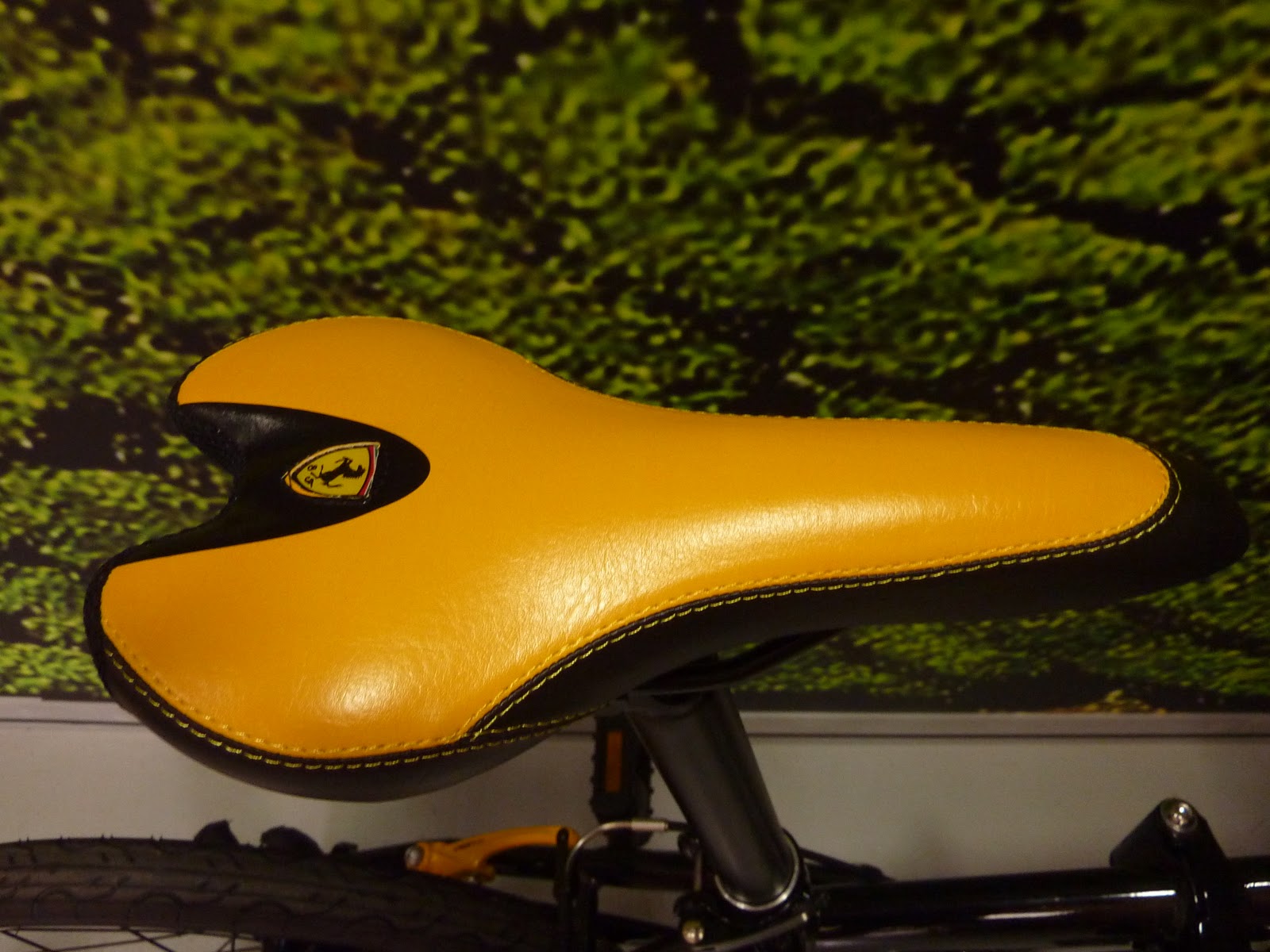 FOLDING BIKE TRADING: Ferrari,Saab,Renault