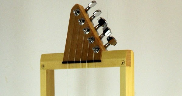 Luis Fernández de Córdoba, luthier: Sudanese Rababa