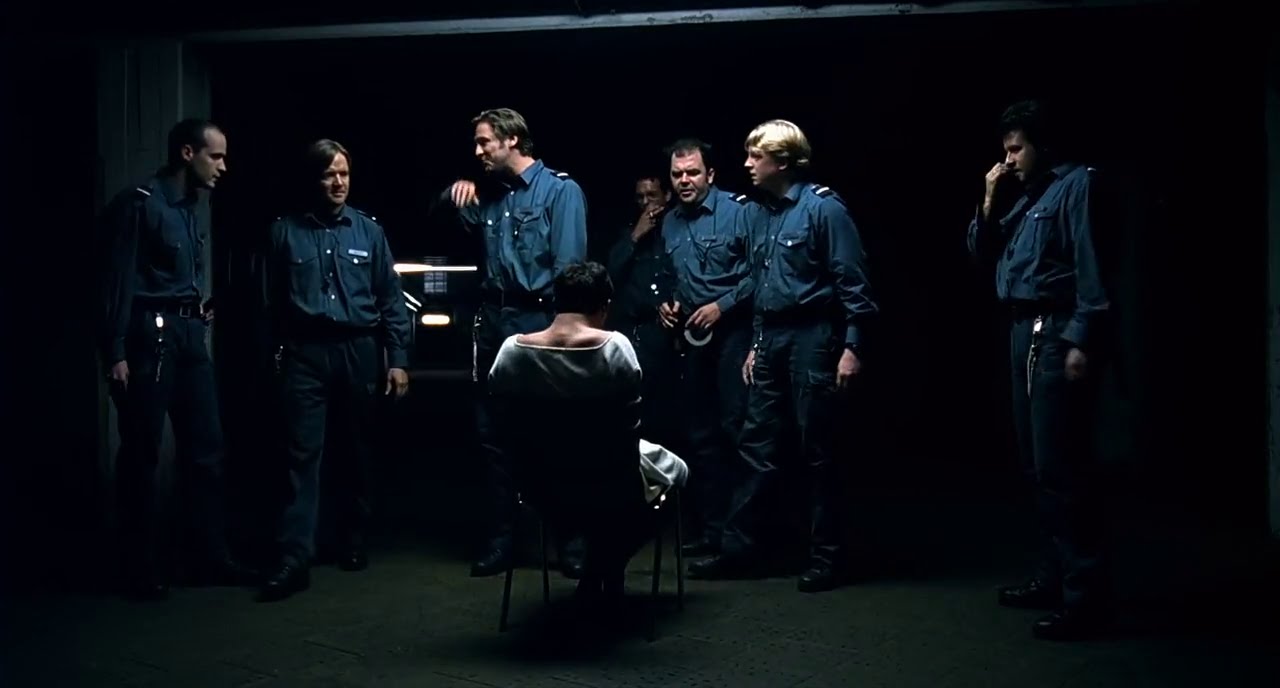 Solo Cine Alemán: Crítica: Das Experiment (2001)