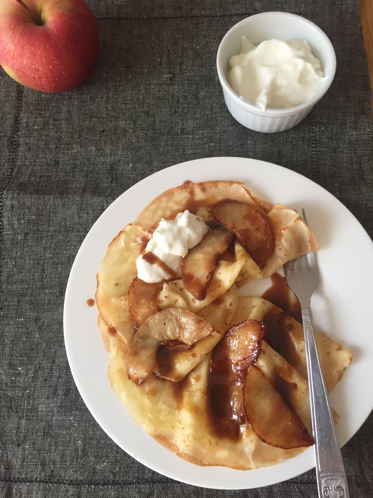 Starbooks: MENU CIDER AND GITANES - CRÊPES DENTELLES WITH SAUTÉED ...