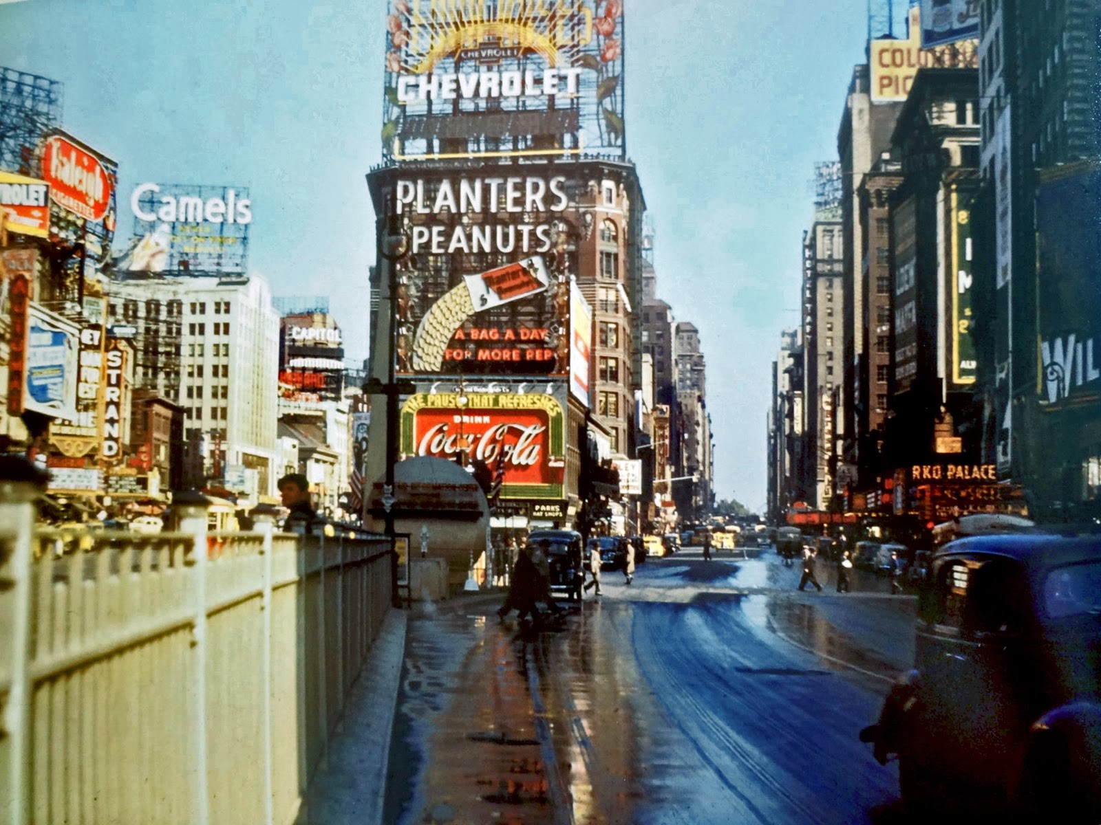 Time Square 1937, Father Duffy memorial