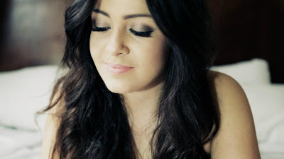 Dizquemedisse: Chelsea Redfern - Sweet Romance