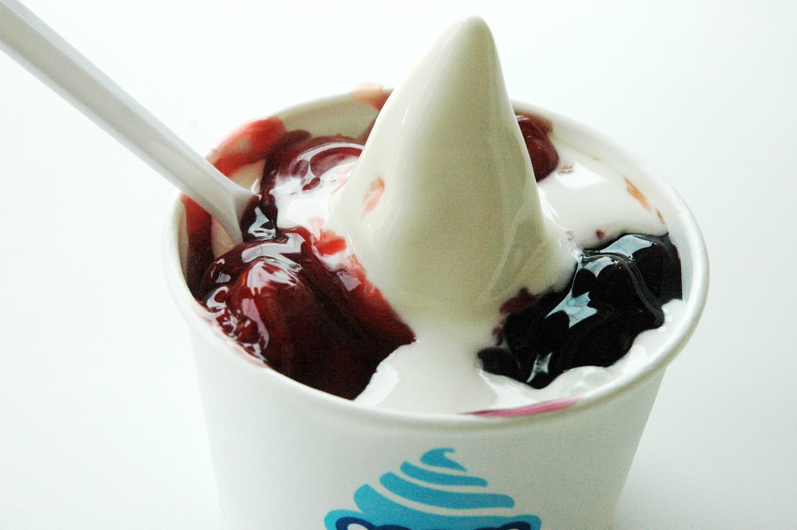 DUDE FOR FOOD: Cooling Down with Yoh-gurt Froz