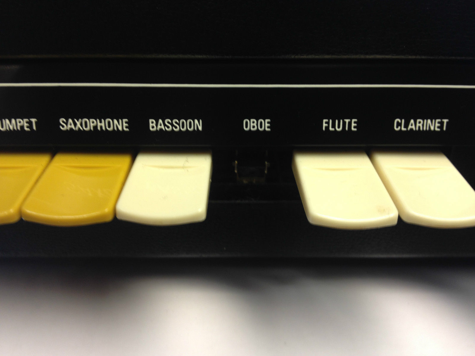 MATRIXSYNTH-B: Roland SH-2000 Analog Synthesiser