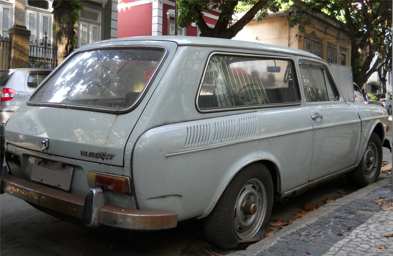 Registros Automotivos do Cotidiano: VW 1600 Variant 1971