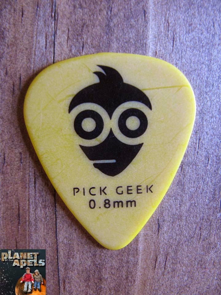 An Apel a Day: Pick Geek Guitar & Bass Pick Set Review