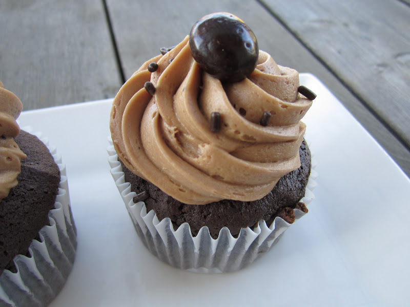 Cooking The Day Away: Java Chip Cupcakes with Espresso Cream Frosting...