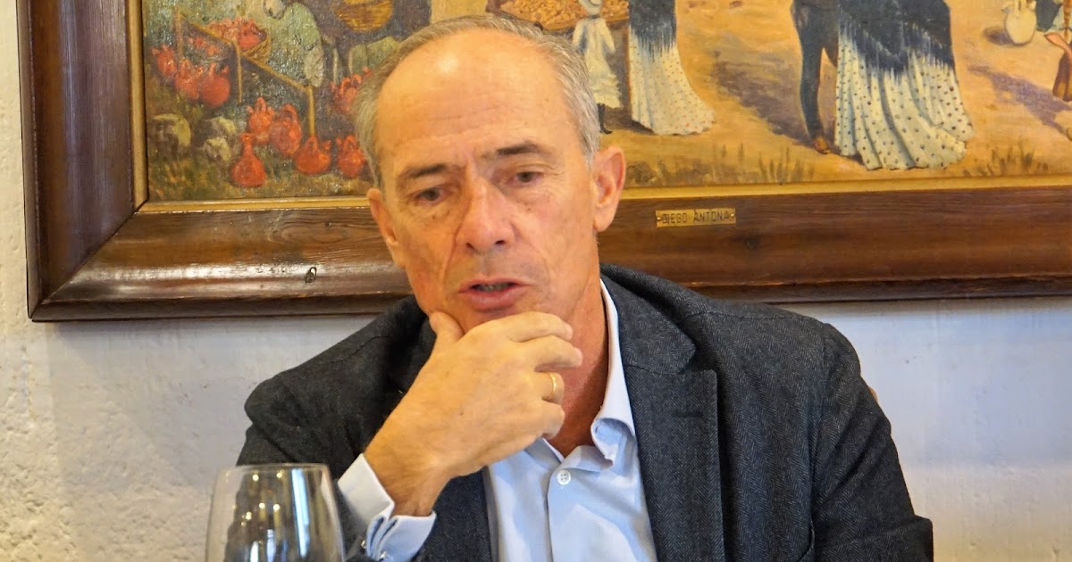 JAULA DE GATOS: ALFONSO DE CASTRO TORNERO, EN JAULA DE GATOS.