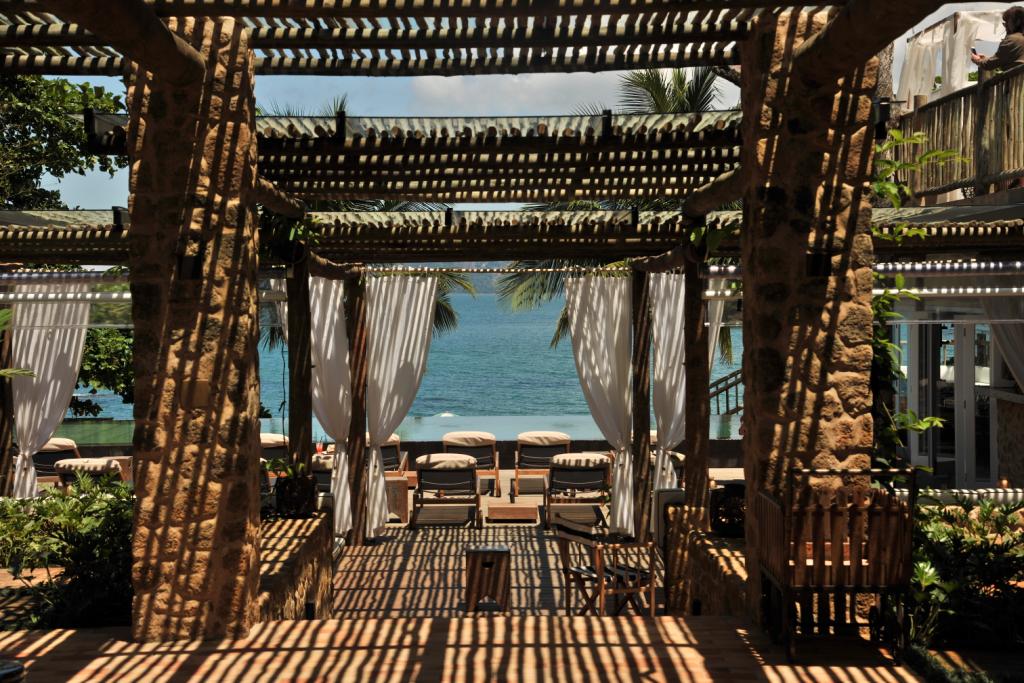 Marri Gattô - Deslizando nas curvas da mulher brasileira.