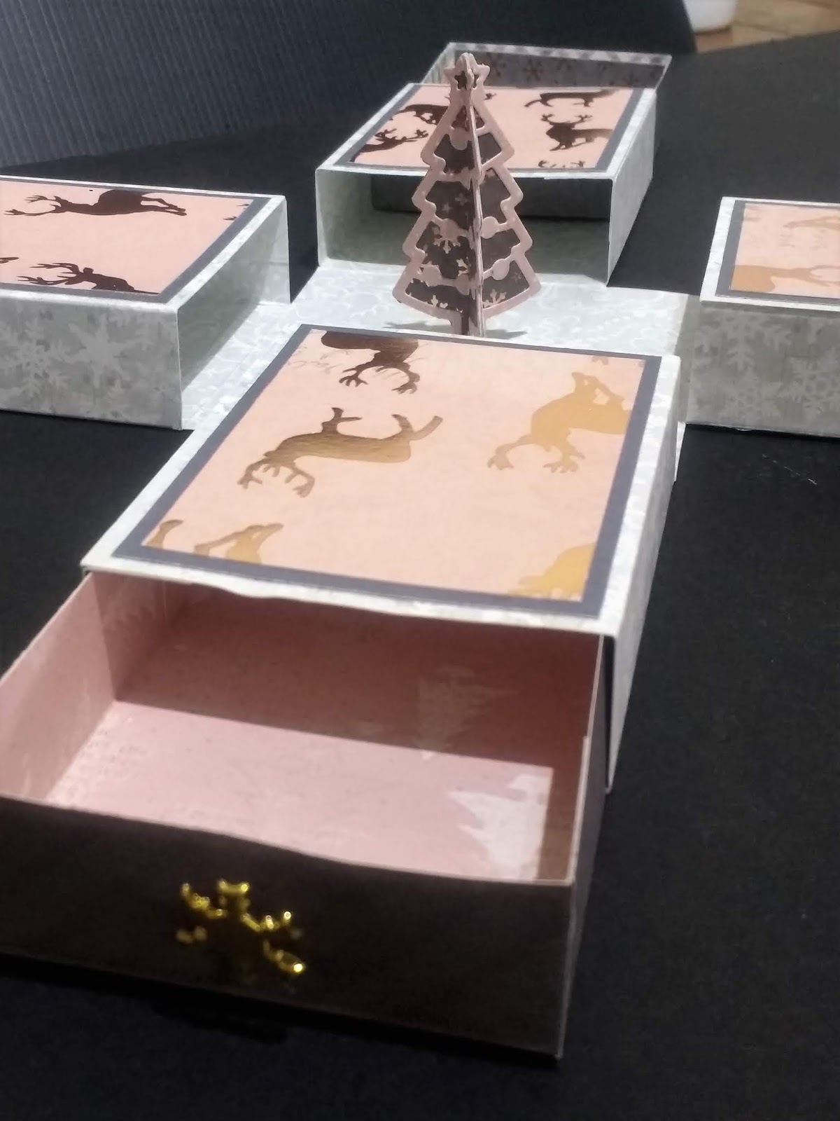 IcedImages: Exploding Box Christmas Card with Drawers