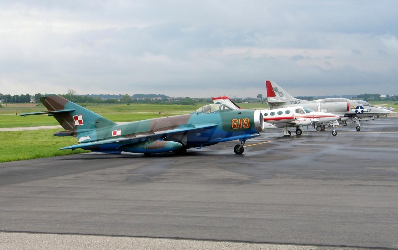 nhungdoicanh: PZL-Mielec Lim-6