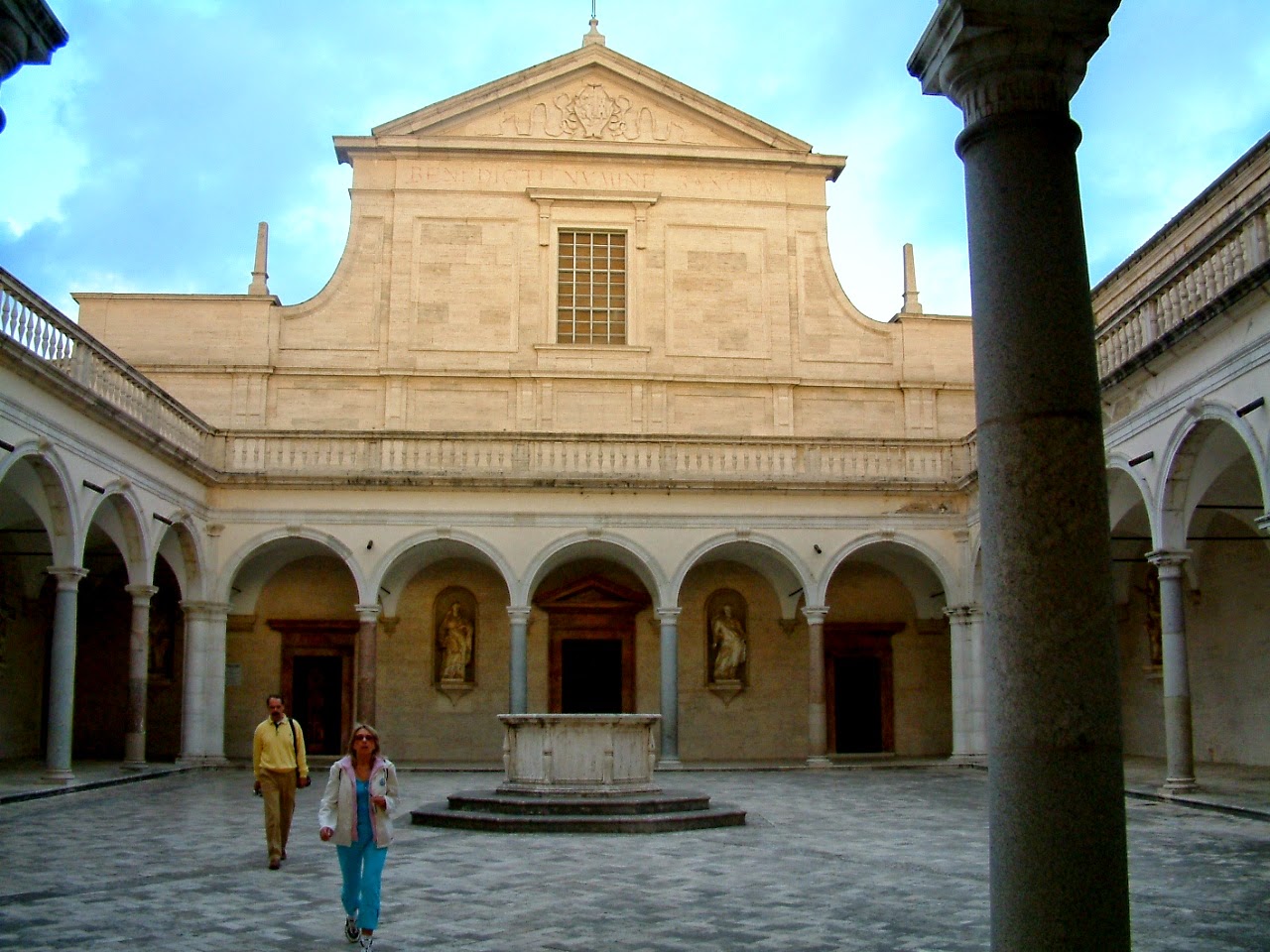 Lugares Sacros: Historia de Montecasino
