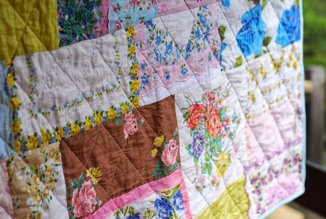 Miette Handmade: Vintage hankie quilt