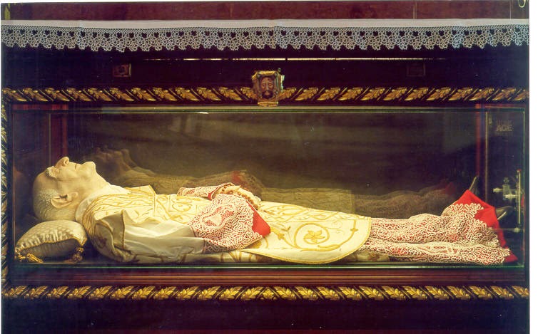 { The Seventh Cloud }: Incorrupt slumber of The Saints (Warning ...