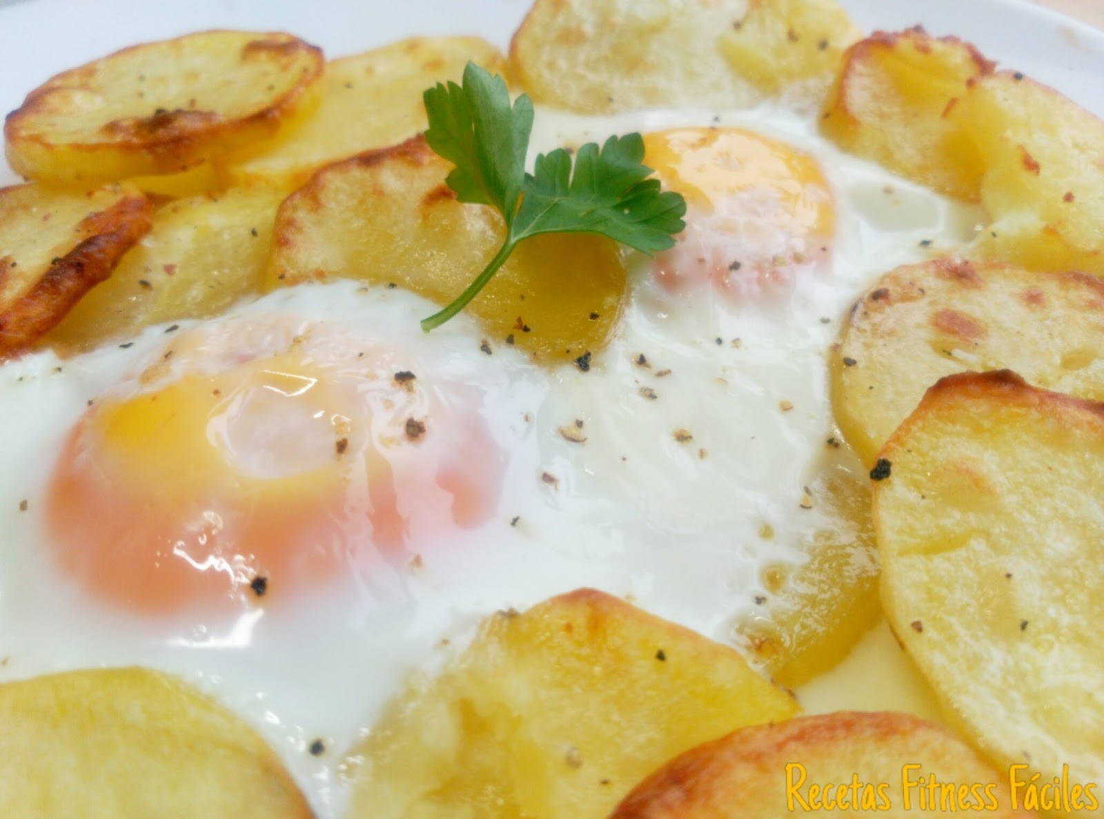 Huevos con patatas al horno Recetas Fitness Fáciles Recetas Fitness Fáciles