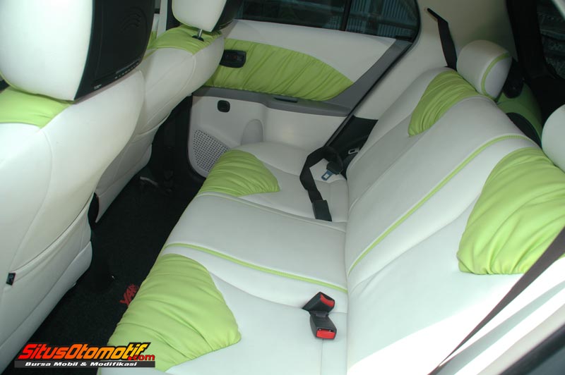 Auto Modified by Ervan Agrawaltha: VIP style Auto Modification "yaris"