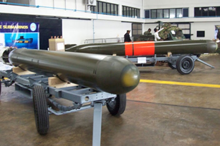 DEFENSE STUDIES: Torpedo SUT Buatan PT DI