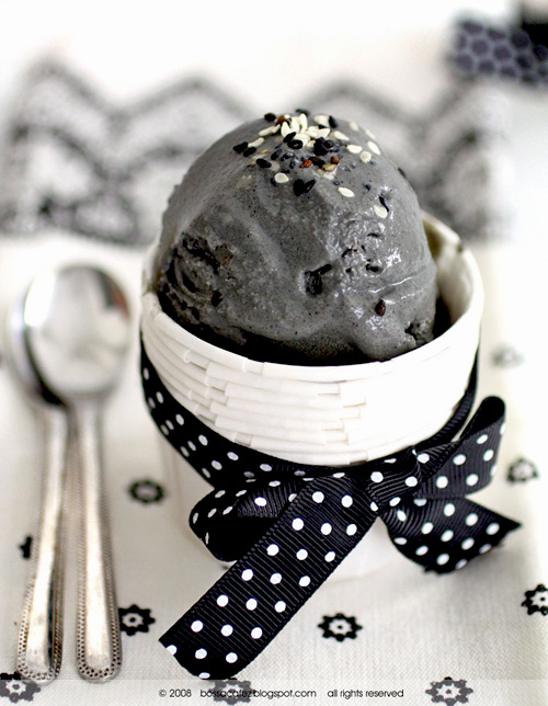 Black Sesame Ice Cream | Tadaimatte