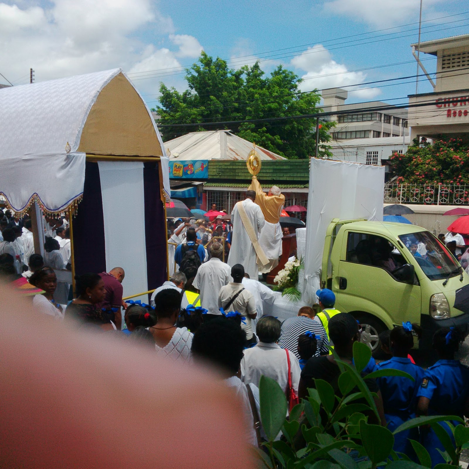 CARIBBEAN CATHOLIC: Corpus Christi Trinidad 2015 CARIBBEAN CATHOLIC: Corpus Christi Trinidad 2015