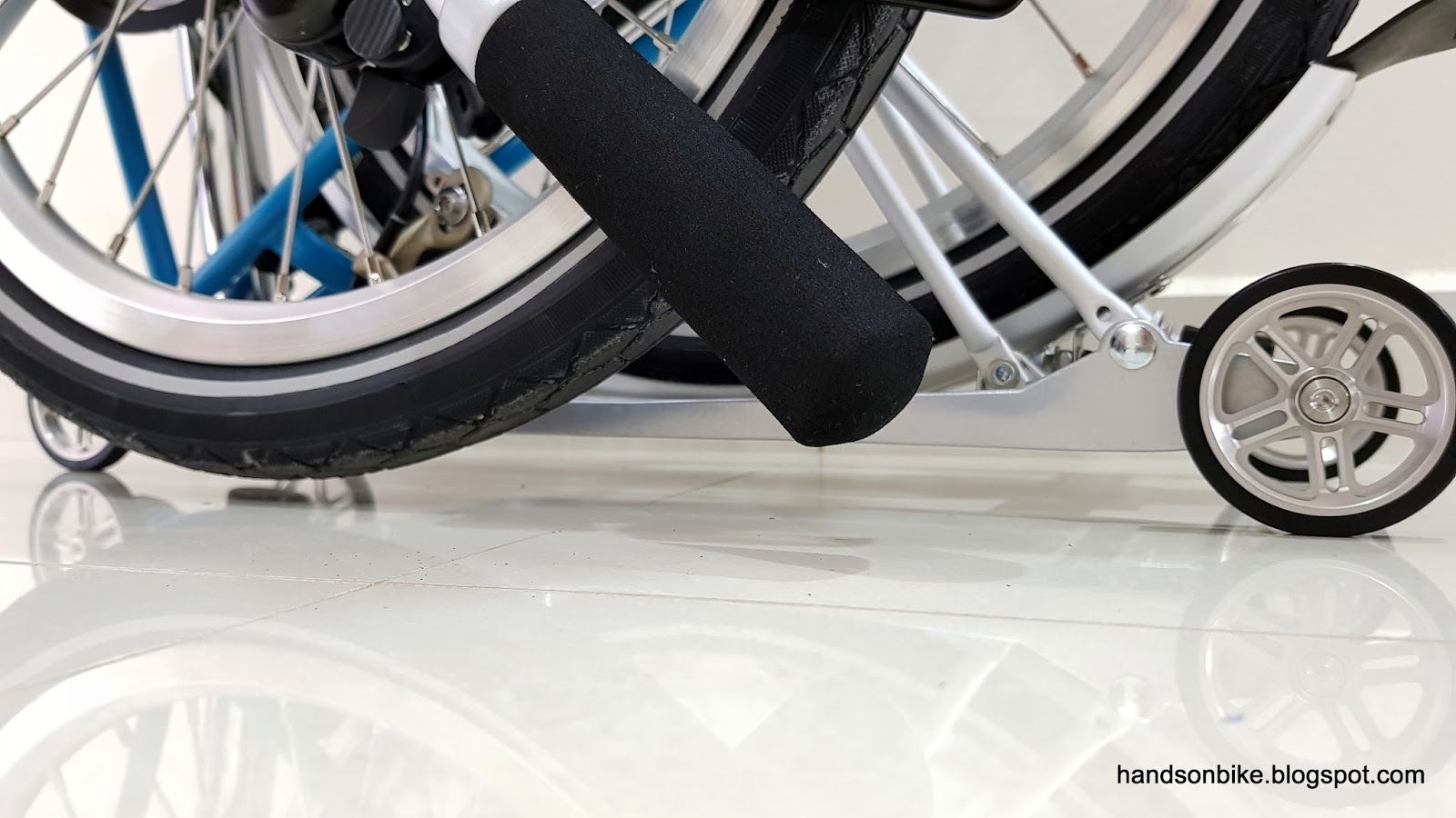 Hands On Bike: Brompton M6R: Imperium Cycle Eazy Wheels