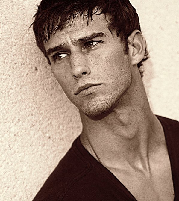 L'Homme du Jour: JAY BYERS