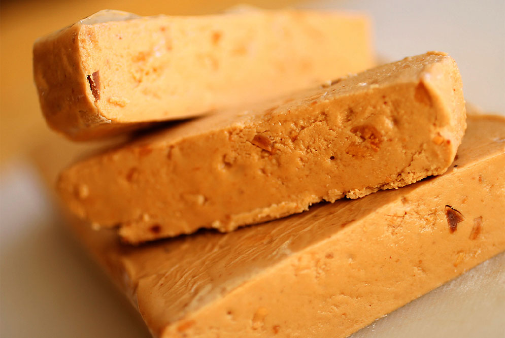 Reinventando Ideas: El turrón una industria en crecimiento